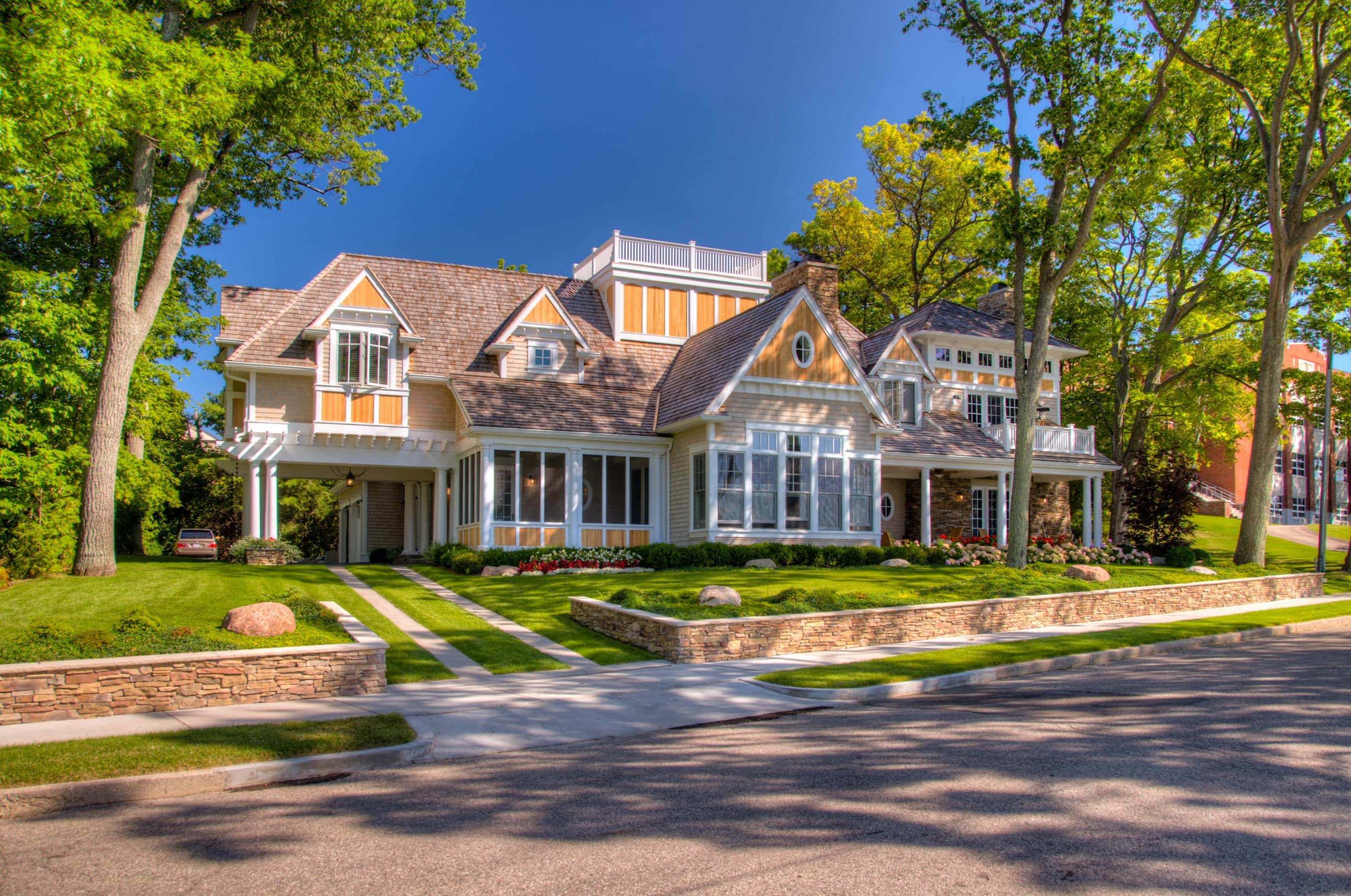 Michigan Lake House | Tour Traditional Classic Cottage Style